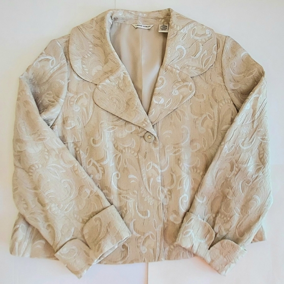 Laura Ashley | Jackets & Coats | Nwt Ladies Laura Ashley Champaign ...